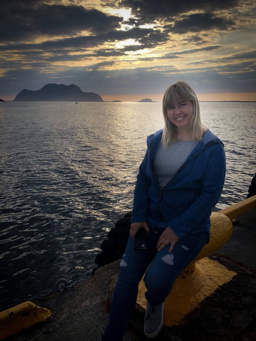 Ina Giske: "Sjøhesten Hippo og plasten i havet" og "Døra til havet ...